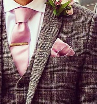 Best Pocket Square Fold For A Wedding? | How To Guides With Videos ...